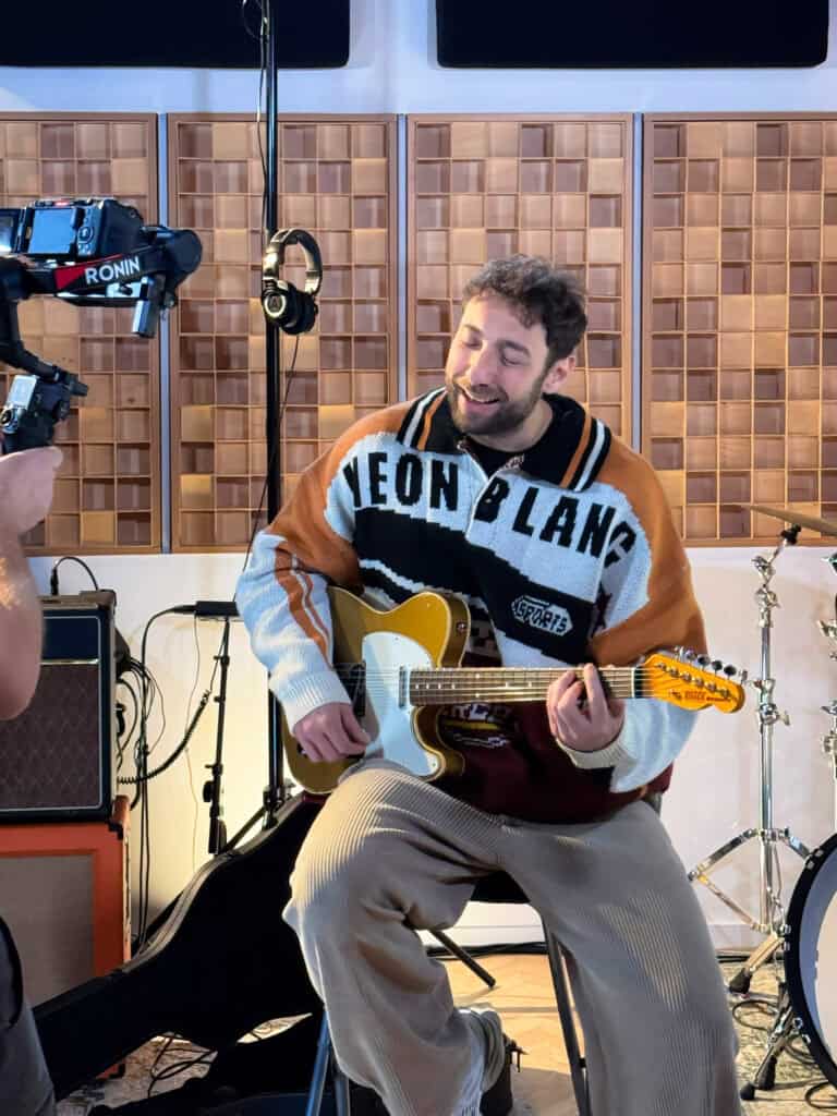 Bystrík so skladbou Slza žne úspech aj vo svete | Rádio VIVA